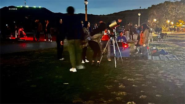 LAAS Public Star Party at Griffith Observatory - Los Angeles, Ca. US