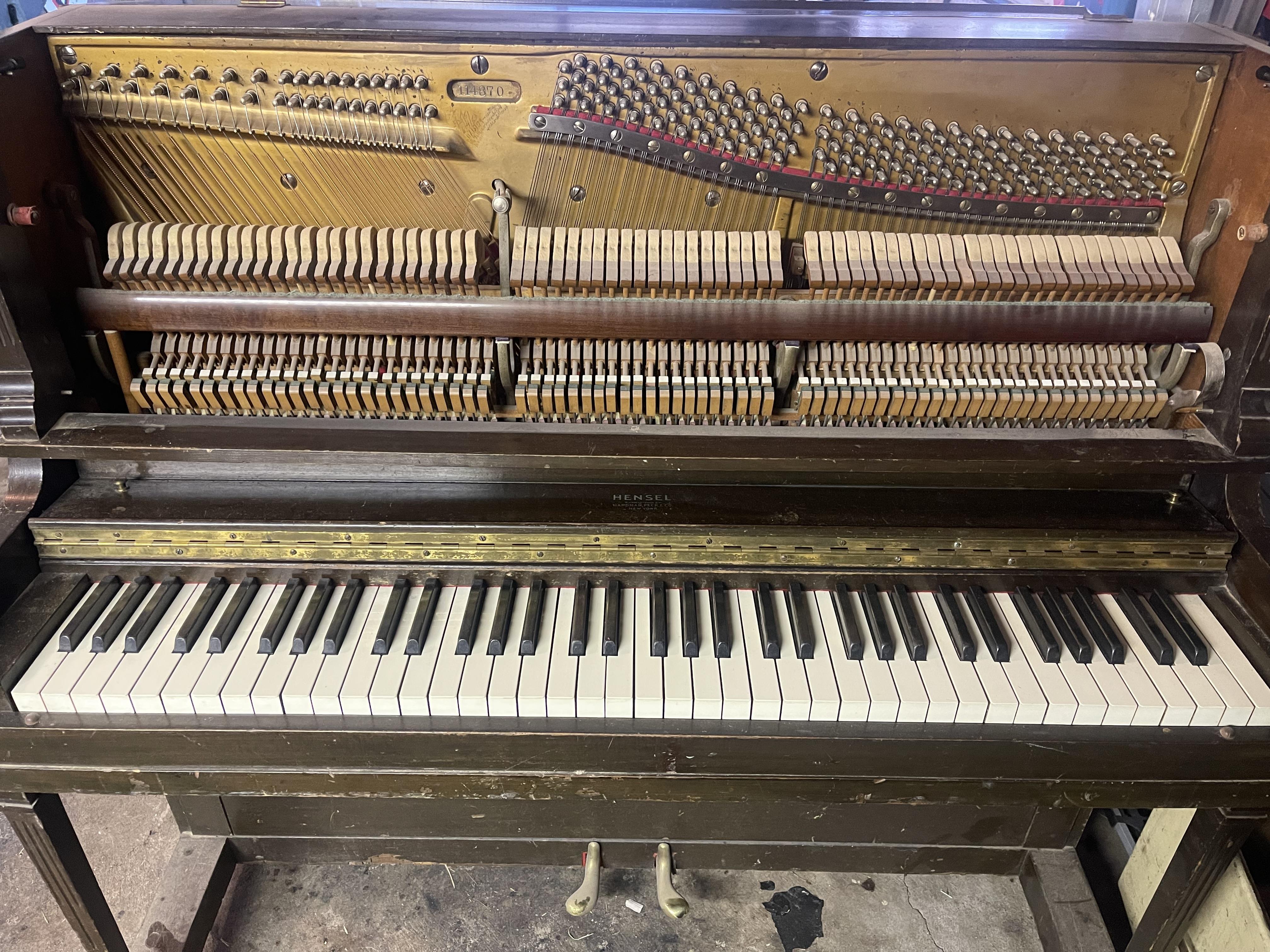 Hensel (Hardman Peck) Piano information help | Pianotech
