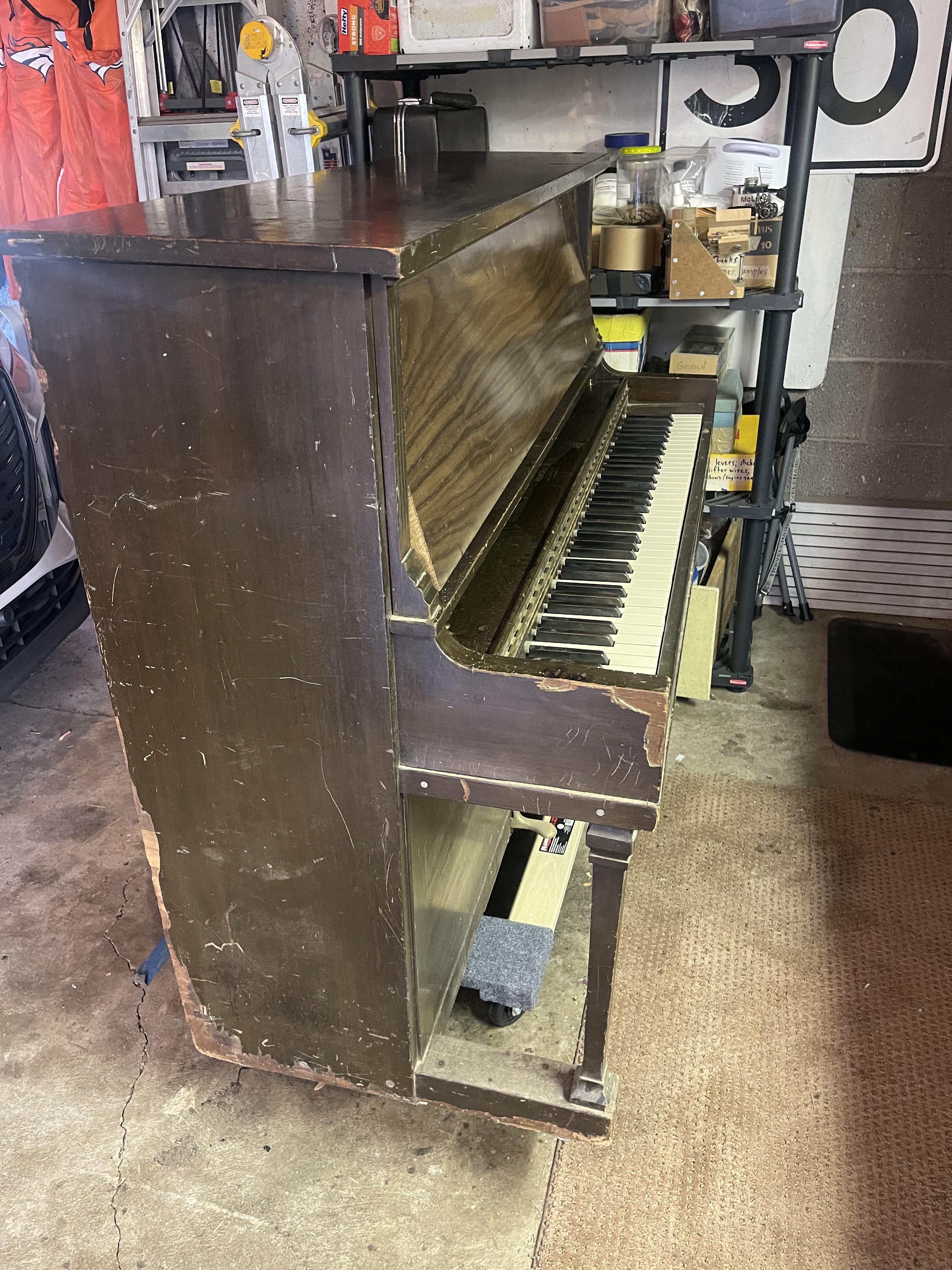 Hensel (Hardman Peck) Piano information help | Pianotech