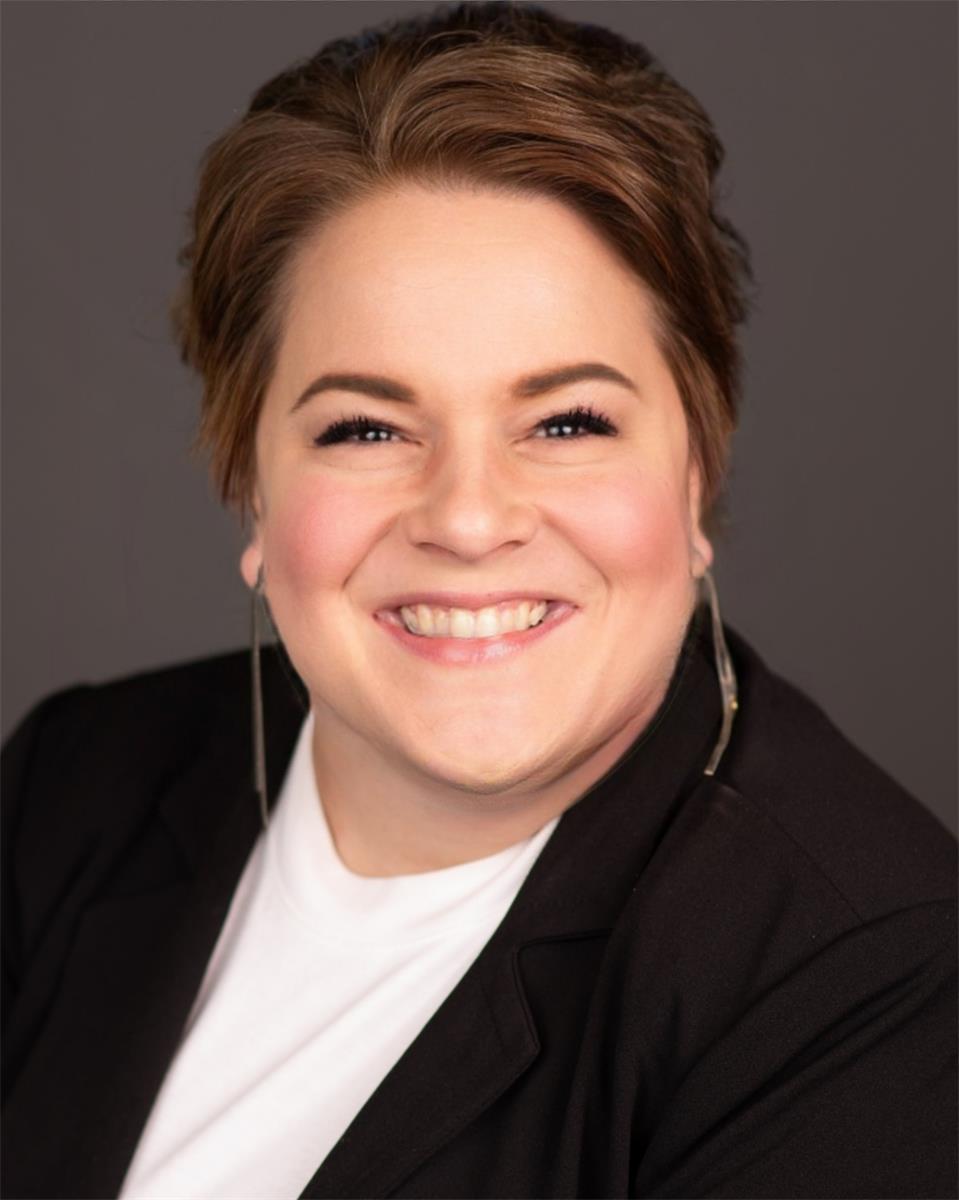 Esteban Sotomayor and Rebecca May Named 2024 VHMA Emerging Leaders ...