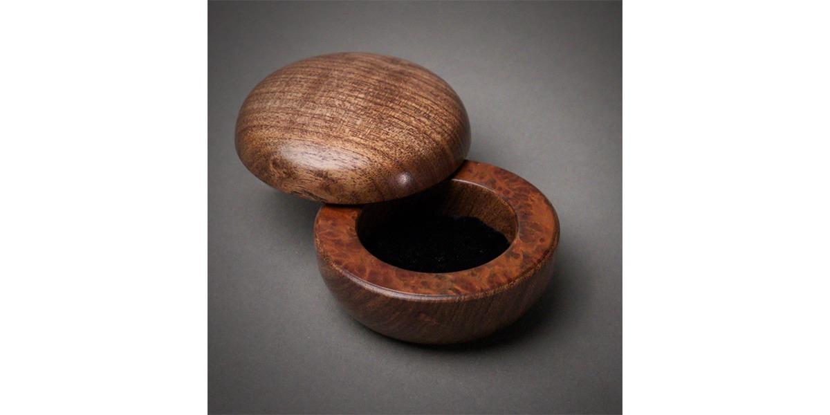 Making a Ring Box with Veneer - American Association of Woodturners